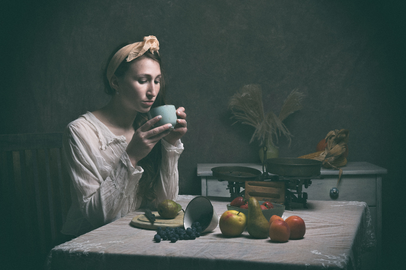 Pause Foto & Bild | portrait, portrait frauen, studio Bilder auf ...