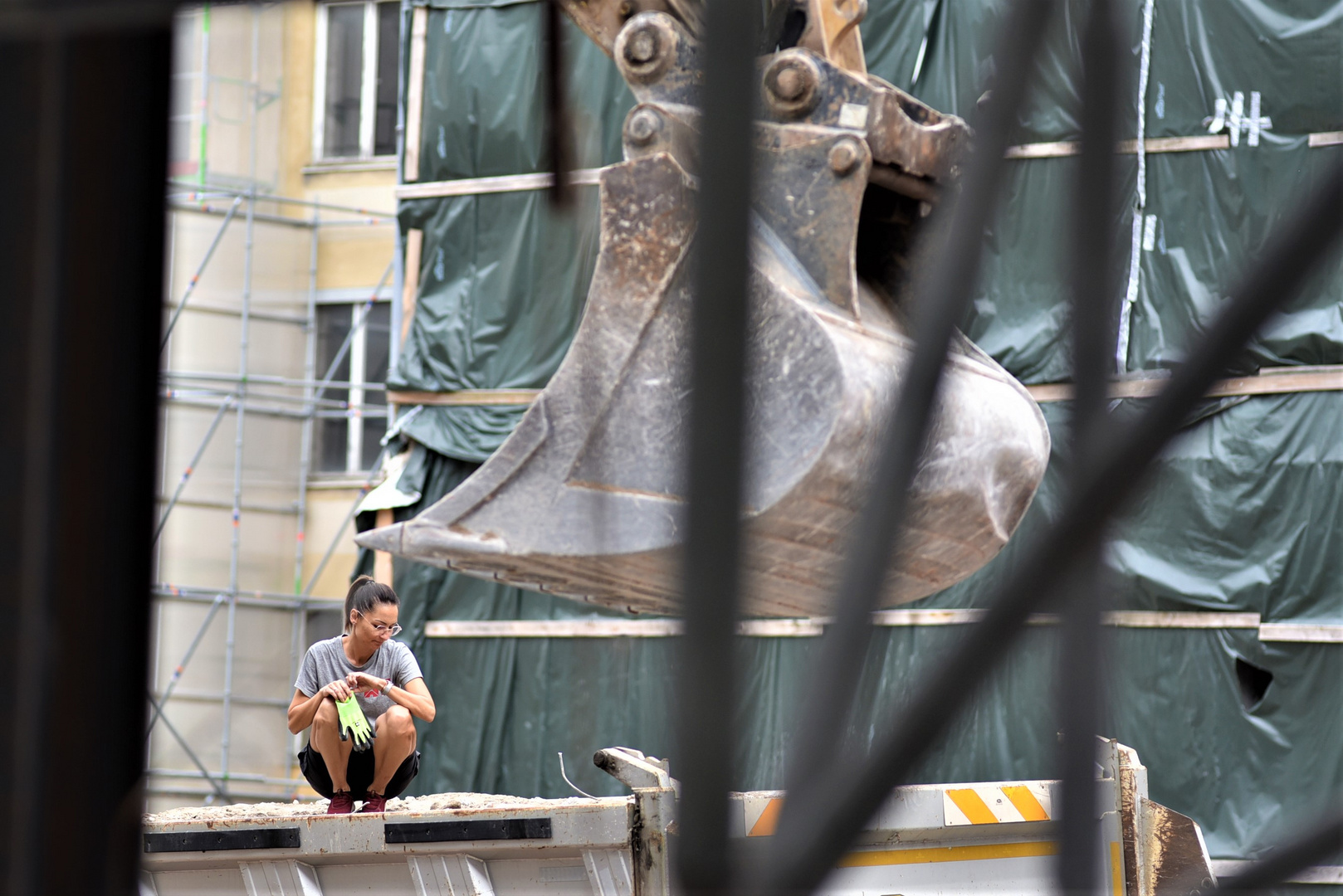 Pause vorbei? Foto & Bild | architektur, erwachsene menschen, streetfotografie mit menschen ...