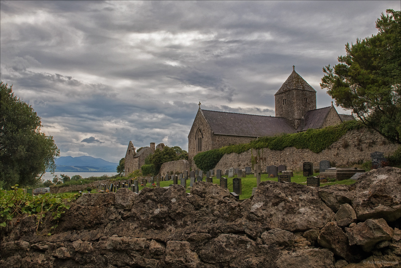 Penmon Priory Foto & Bild | fotos, nikon, uk Bilder auf fotocommunity