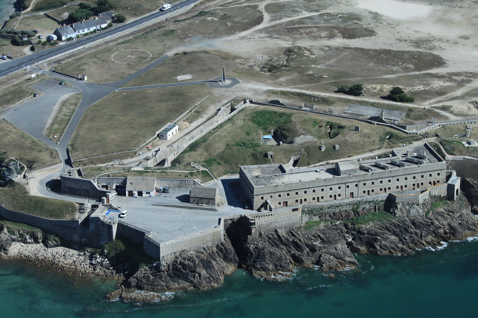 Penthièvre photo et image | architecture, vieilles pierres, sujets ...