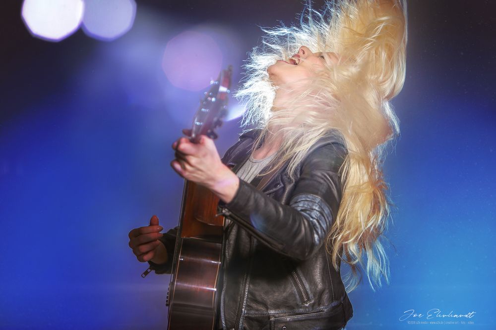 Performing Artist (Meg Pfeiffer) Foto & Bild | live, fotos, music ...