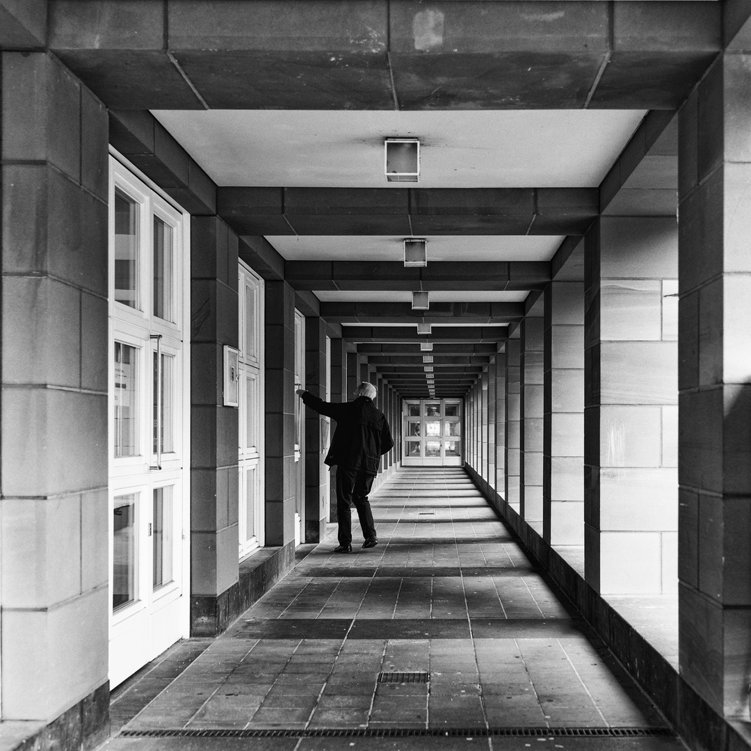 perspective Foto & Bild | architektur, streetfotografie mit menschen, projekte Bilder auf ...