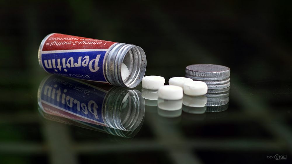 Pervitin Foto & Bild | stillleben, arrangierte szenen, pervitin Bilder ...