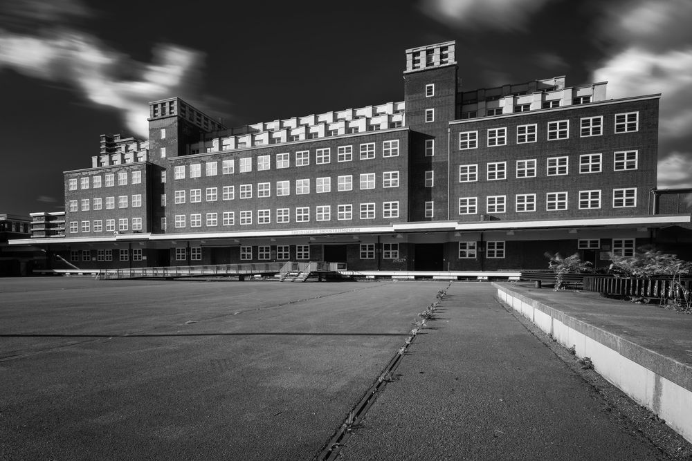 Peter-Behrens-Bau-Oberhausen Foto & Bild | architektur, stilepochen ...