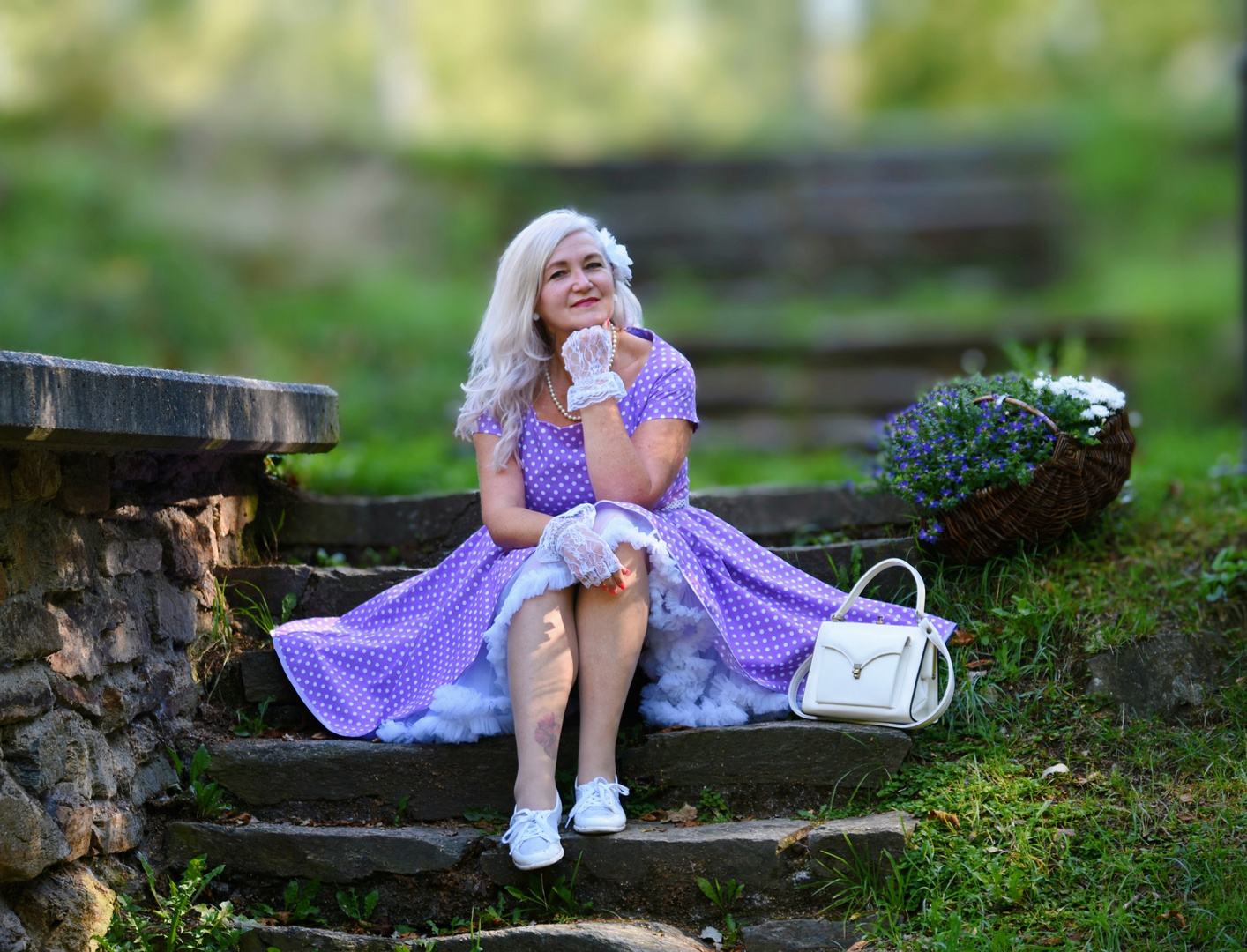 Petticoatgirl Foto & Bild | fashion, outdoor, frauen Bilder auf fotocommunity