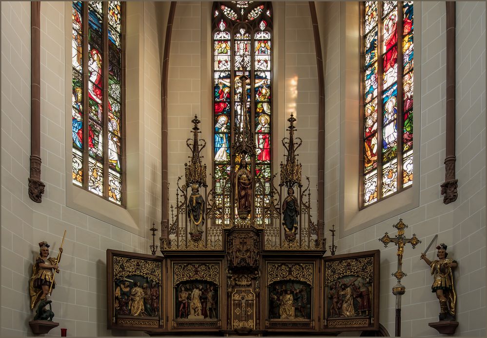 PFARRKIRCHE ST. MARTIN. Foto & Bild | fenster, kirchen, architektur ...