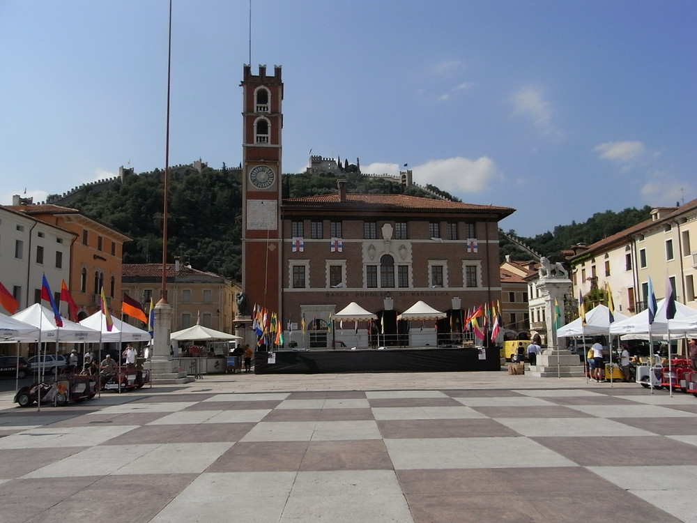 piazza degli scacchi Foto % Immagini| la mia città, temi Foto su ...