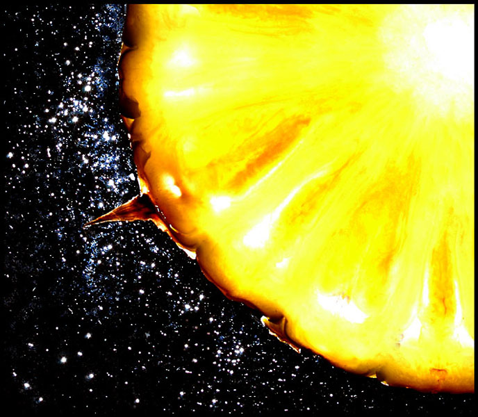 pineapple in outer space Foto & Bild | nah- & makro, techniken ...