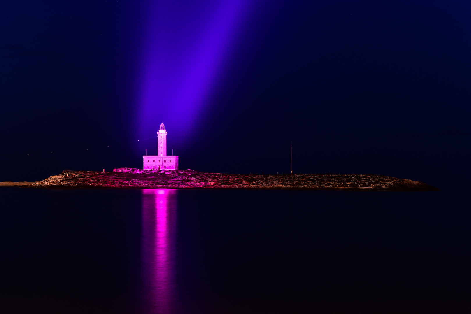 Pink Lighthouse Foto & Bild | architektur, europe, italy, vatican city ...