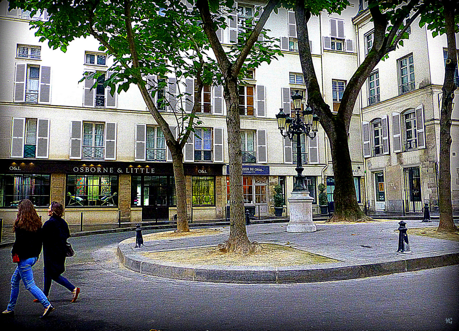 Place de Furstenberg, charme et calme... photo et image | france, paris ...