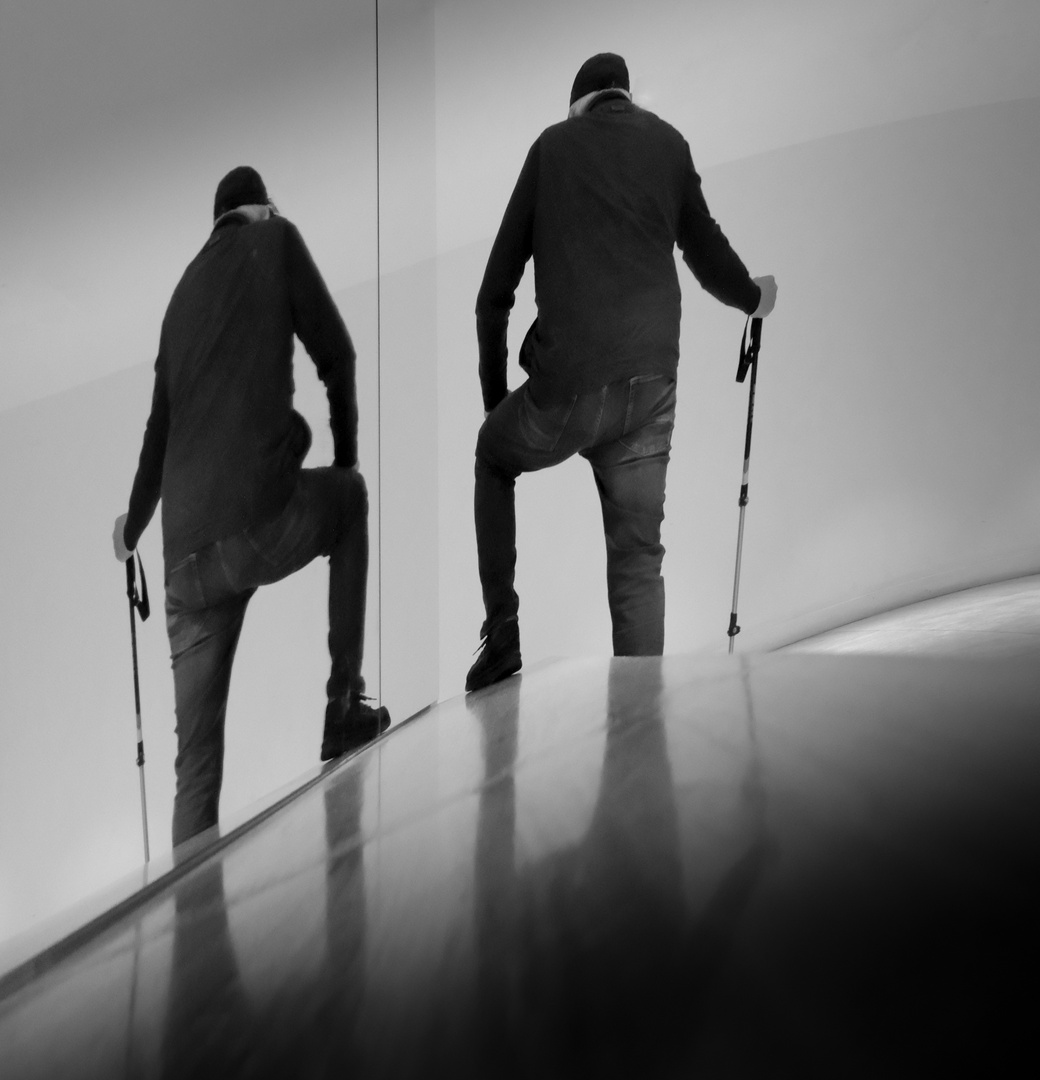 Plumbers Mirror Foto & Bild | streetfotografie mit menschen, kunstfotografie & kultur, projekte ...