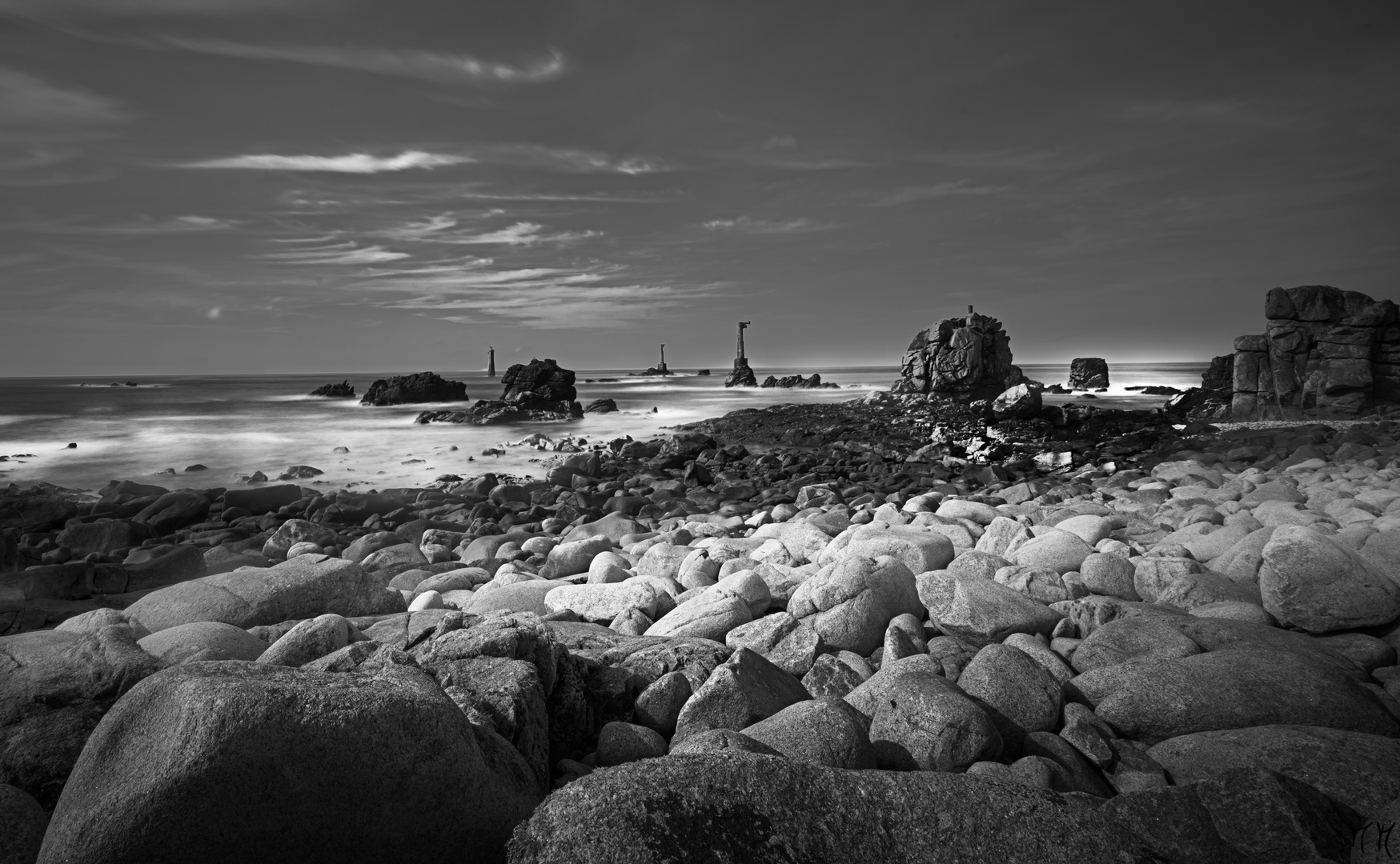 Pointe Nord-ouest de l'île d'Ouessant photo et image | paysages, mers ...