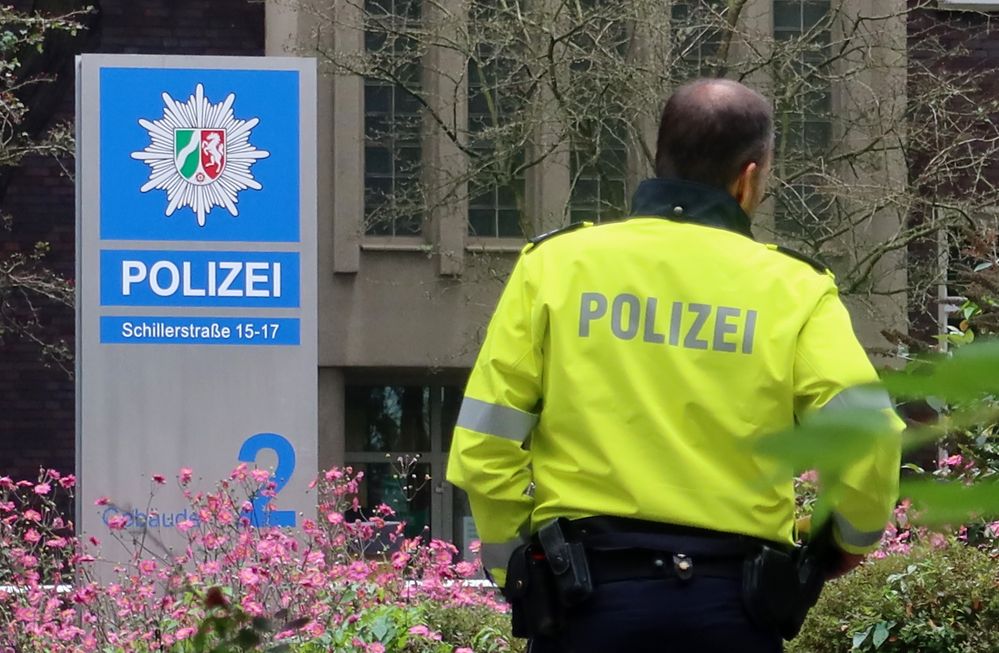 Polizei Foto & Bild | erwachsene menschen, streetfotografie mit ...