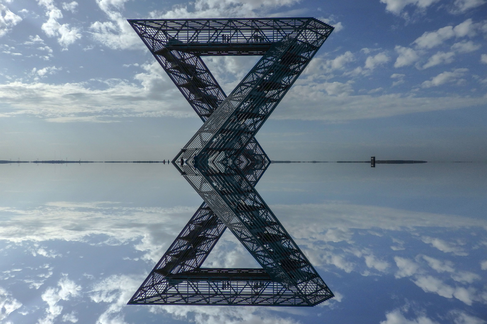 Polygon gespiegelt Foto & Bild | experimente, gespiegelt, natur Bilder auf fotocommunity