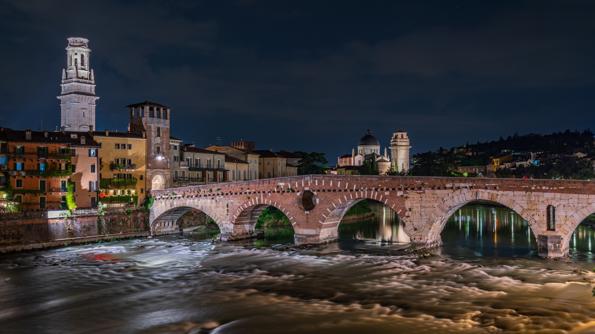 Ponte Pietra (Verona) Foto & Bild | city, nacht, italien Bilder auf ...