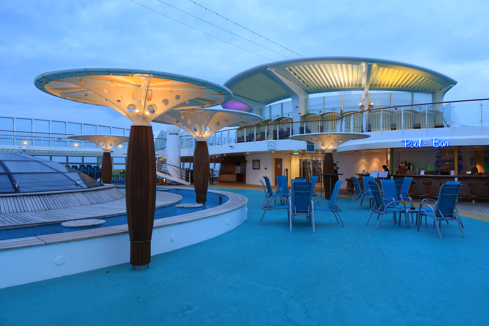 Pool-Bar Foto & Bild | urlaub, dokumentation, stillleben Bilder auf ...