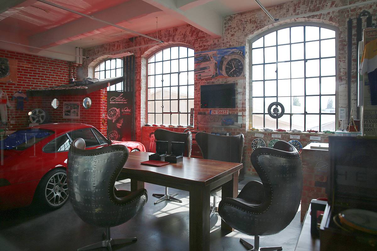 "Porsche-Lounge" Foto & Bild | architektur, innenaufnahmen, autos ...