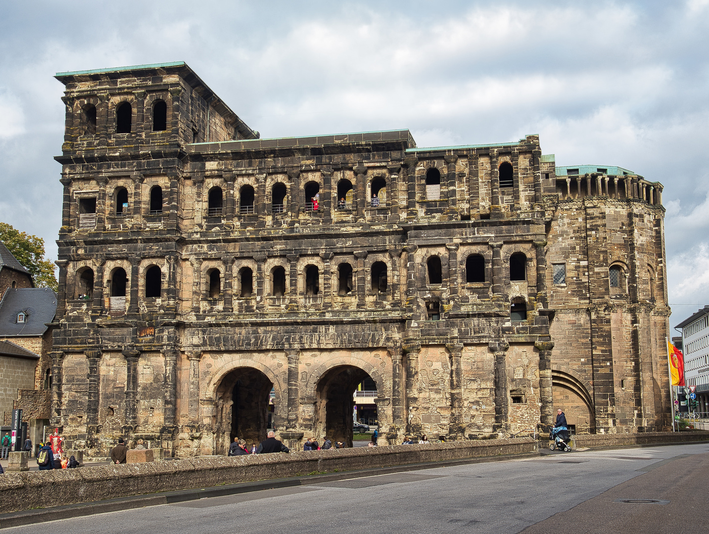 Porta Nigra Foto & Bild | architektur, römische & griechische antike ...