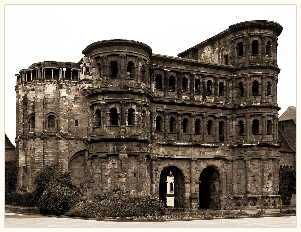 Porta Nigra Foto & Bild | spezial, monochrome fine art, fotokunst ...