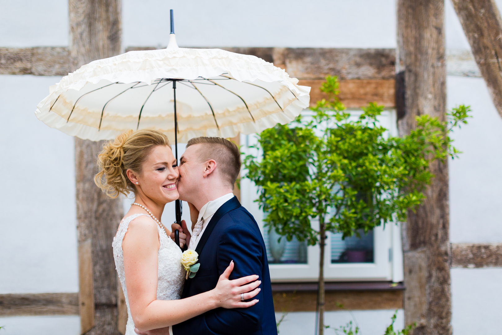 Porträt von einem Brautpaar Foto & Bild | hochzeit, hochzeitsfotografie, portrait Bilder auf ...