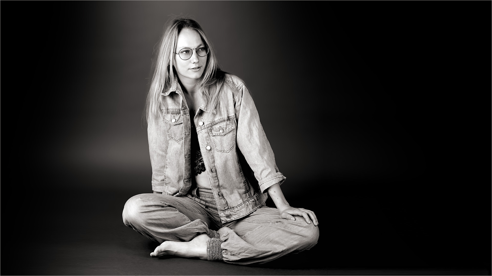 Portrait 34 Foto & Bild | studio, portrait, frau Bilder auf fotocommunity