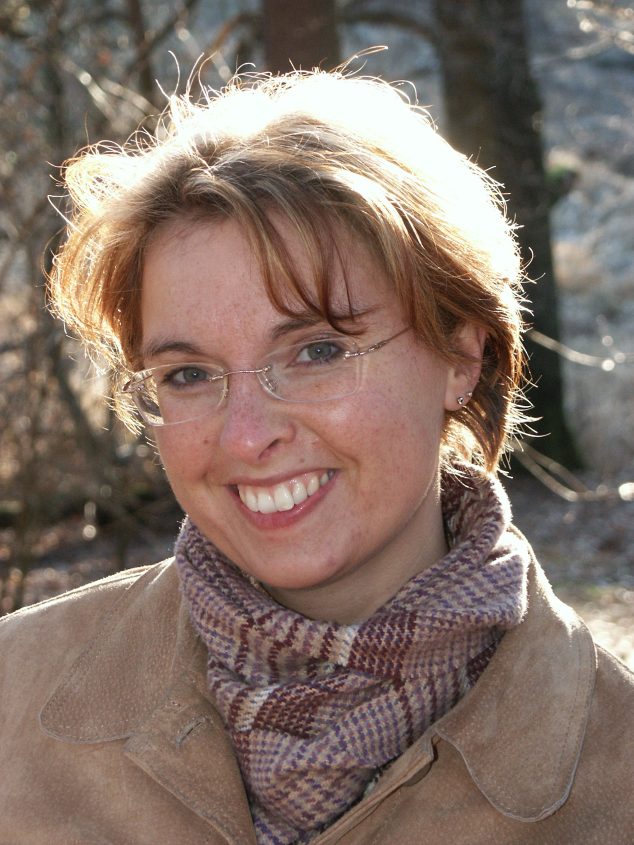 Portrait im Wald Foto & Bild | portrait, menschen Bilder auf fotocommunity Portrait im Wald Foto & Bild | portrait, menschen Bilder auf fotocommunity