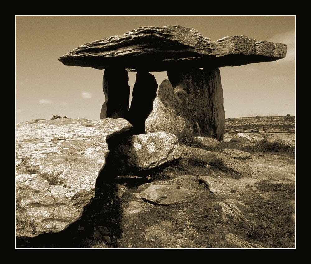 Poulnabrone Dolmen Foto & Bild | europe, united kingdom & ireland ...
