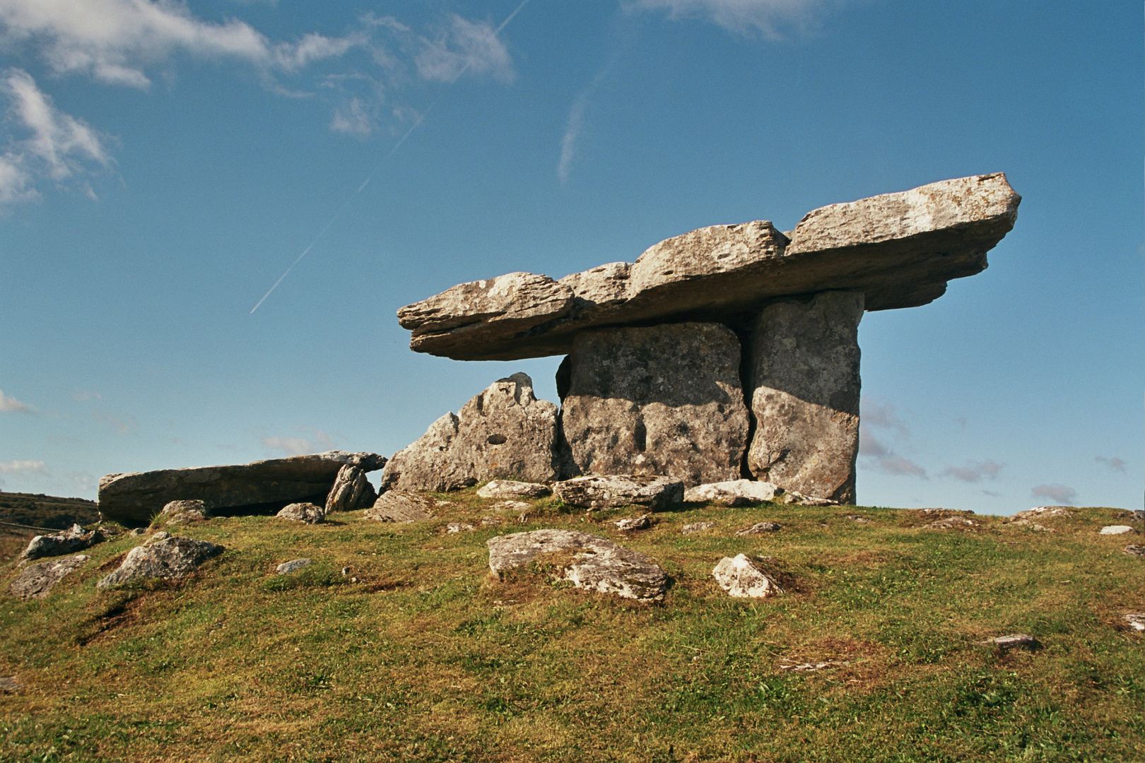 Poulnabrone Dolmen 1 Foto & Bild | megalithkultur, irland, dolmen ...