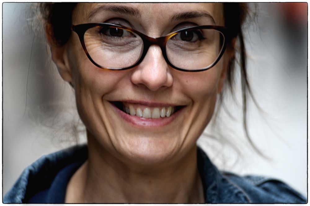 präsent Foto & Bild | portrait, streetfotografie mit menschen, portrait frauen Bilder auf ...