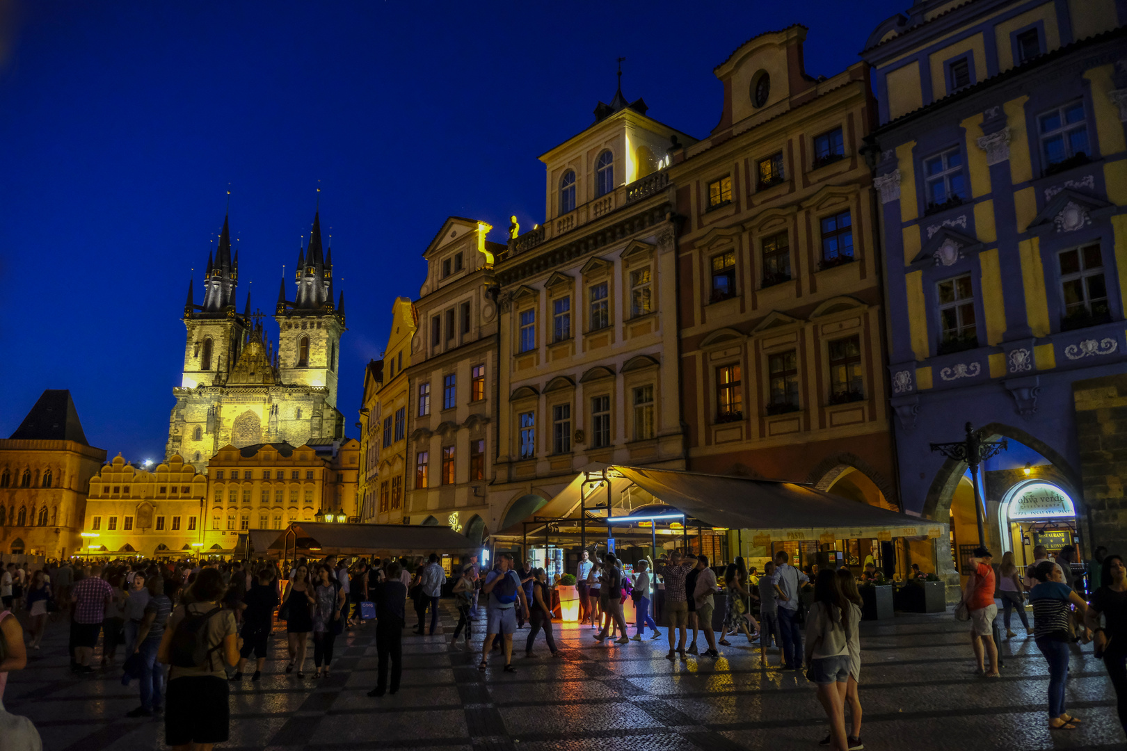 Prag 57 Foto & Bild | erwachsene menschen, europe, czech republic ...