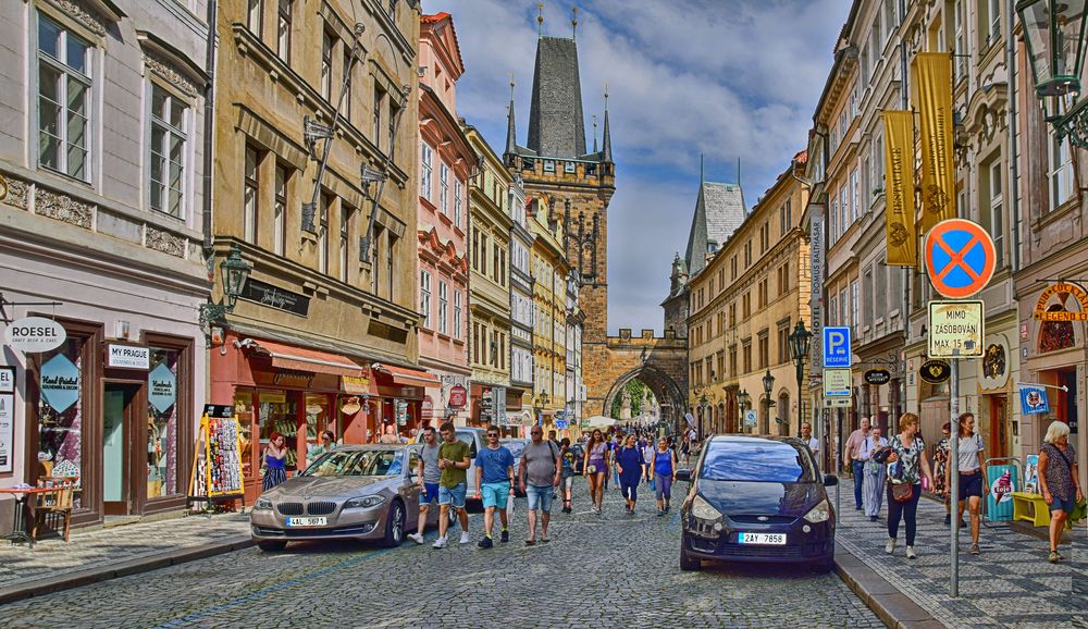 PRAG, TSCHECHIEN - Mala Strana Brückenturm - Foto & Bild | city, street, world Bilder auf ...