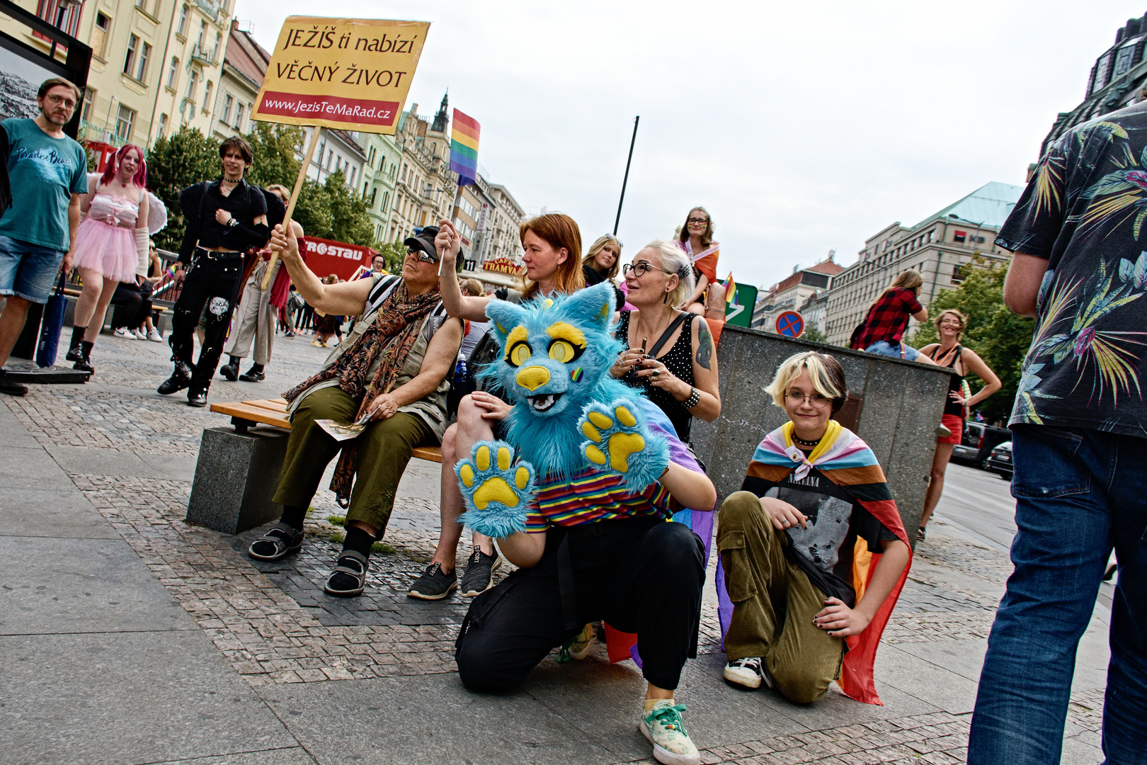 Prague Pride 2022 02 Foto & Bild | menschen, kommunikation grafik szenen, streetfotografie mit ...