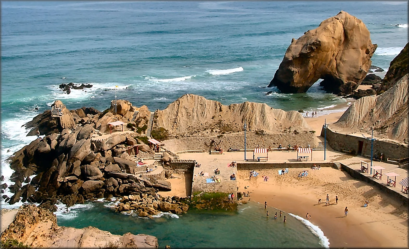 Praia de Santa Cruz Foto % Immagini| world, portugal, europe Foto su ...