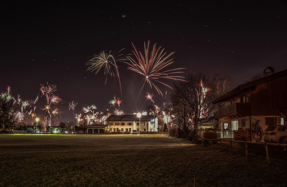 Prien am Chiemsee - Silvesterfeuerwerk Foto & Bild | deutschland, europe, bayern Bilder auf ...