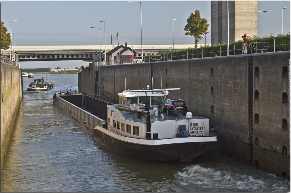 Prinz Bernhard Schleuse 1 Foto & Bild | schiffe und seewege, verkehr ...