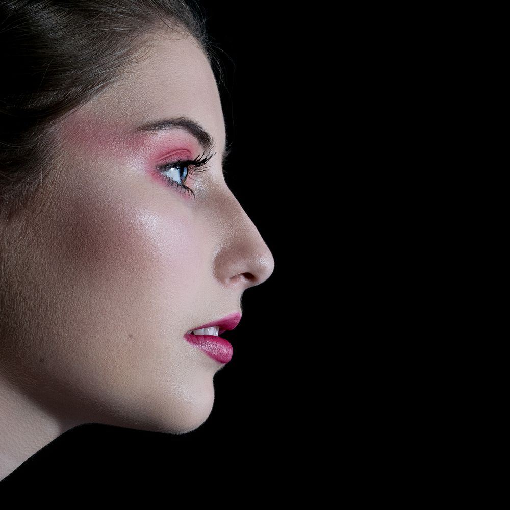 Profil [square] Foto & Bild | portraits, indoor, woman Bilder auf ...