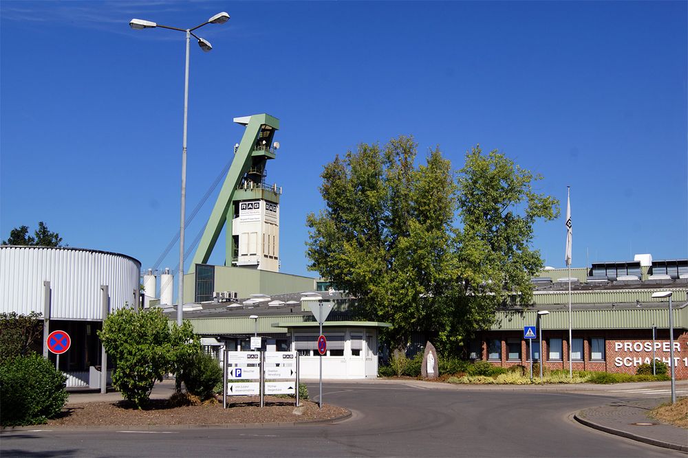 Prosper-Haniel Schacht 10 Foto & Bild | bergbau, architektur, kohle ...