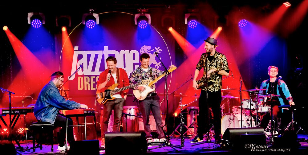 Puff Ronnie - the FunkForce Foto & Bild | konzert, live, jazz Bilder ...