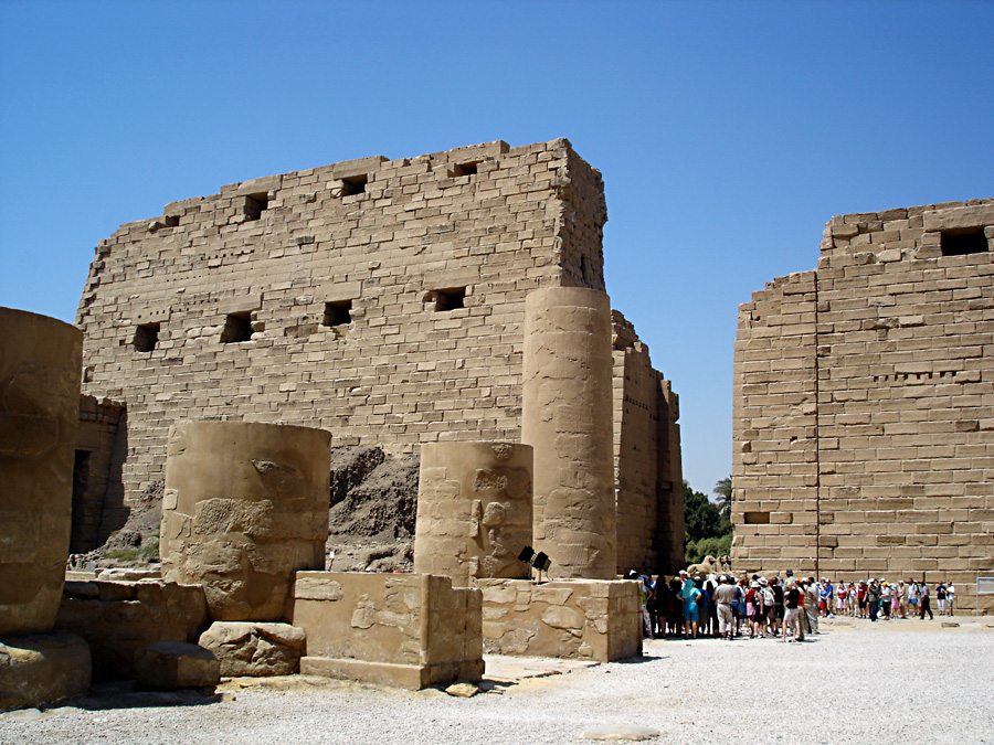 Pylonen am Eingangsbereich Foto & Bild | africa, egypt, north africa ...