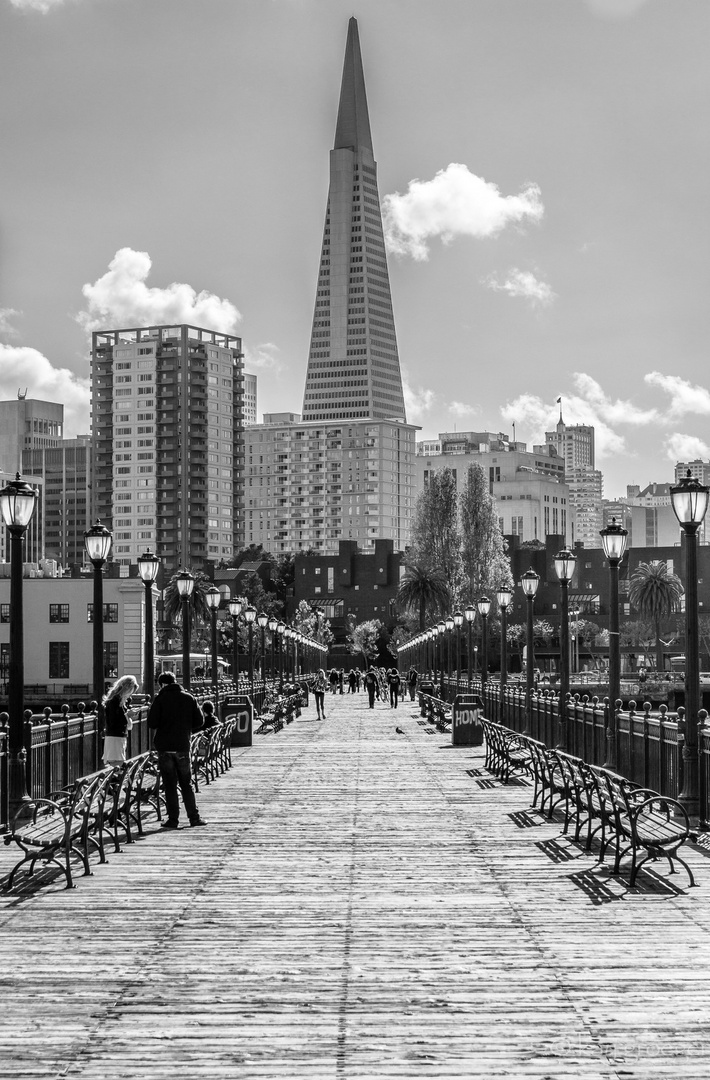 Pyramid Tower Foto & Bild | north america, united states, california ...