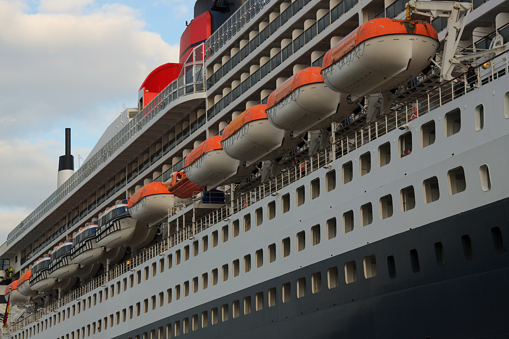 QM2 - Rettungsboote Foto & Bild | schiffe und seewege, motorschiffe ...