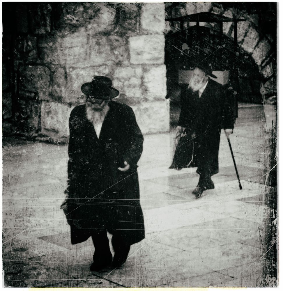 Rabbis in Deuschland Foto & Bild | streetfotografie mit menschen, monochrom, bearbeitungs ...