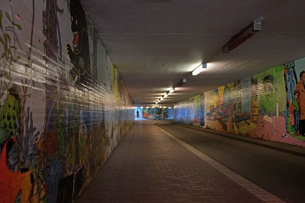 Tunnel/Tunell Bilder & Fotos