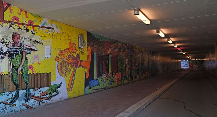 Tunnel/Tunell Bilder & Fotos