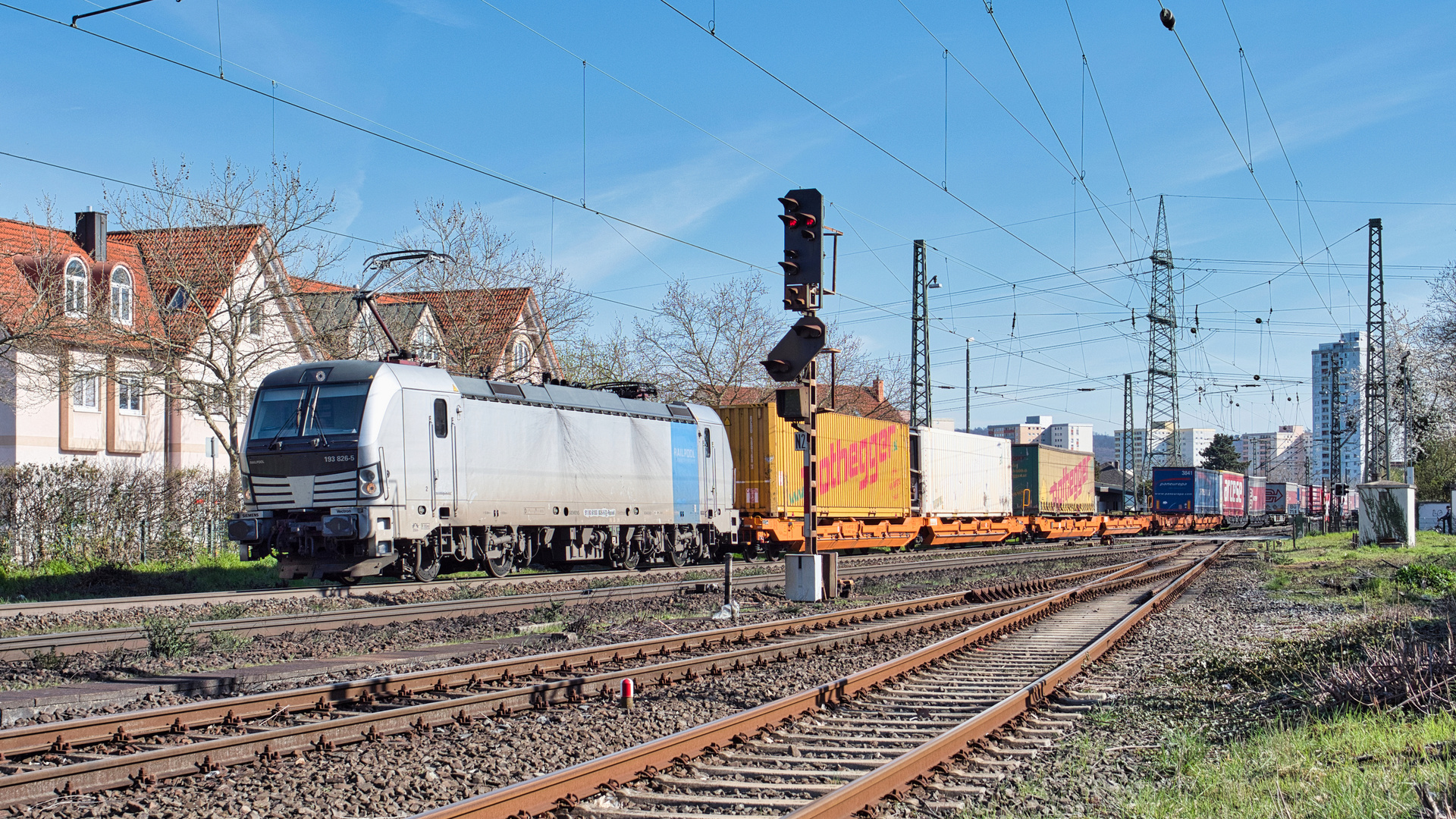 Railpool-Vectron mit KLV-Zug Foto & Bild | schienen, eisenbahn, gleise ...