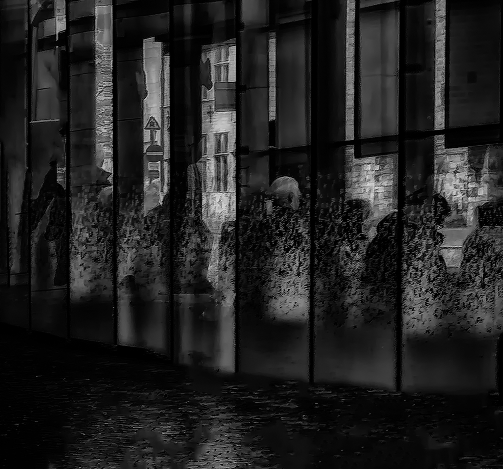 rain.bus.stop.melody Foto & Bild | streetfotografie mit menschen, fotokunst, monochrome fine art ...