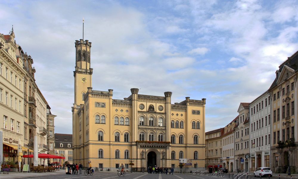 rathaus komplett. Foto & Bild | world, architektur, menschen Bilder auf ...