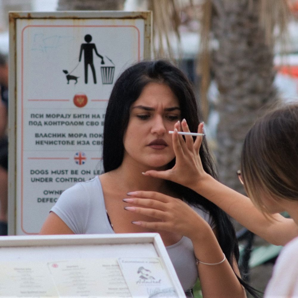 Raucherentwöhnung oder Nikotinentzug? Foto & Bild | europe, balkans, streetfotografie mit ...