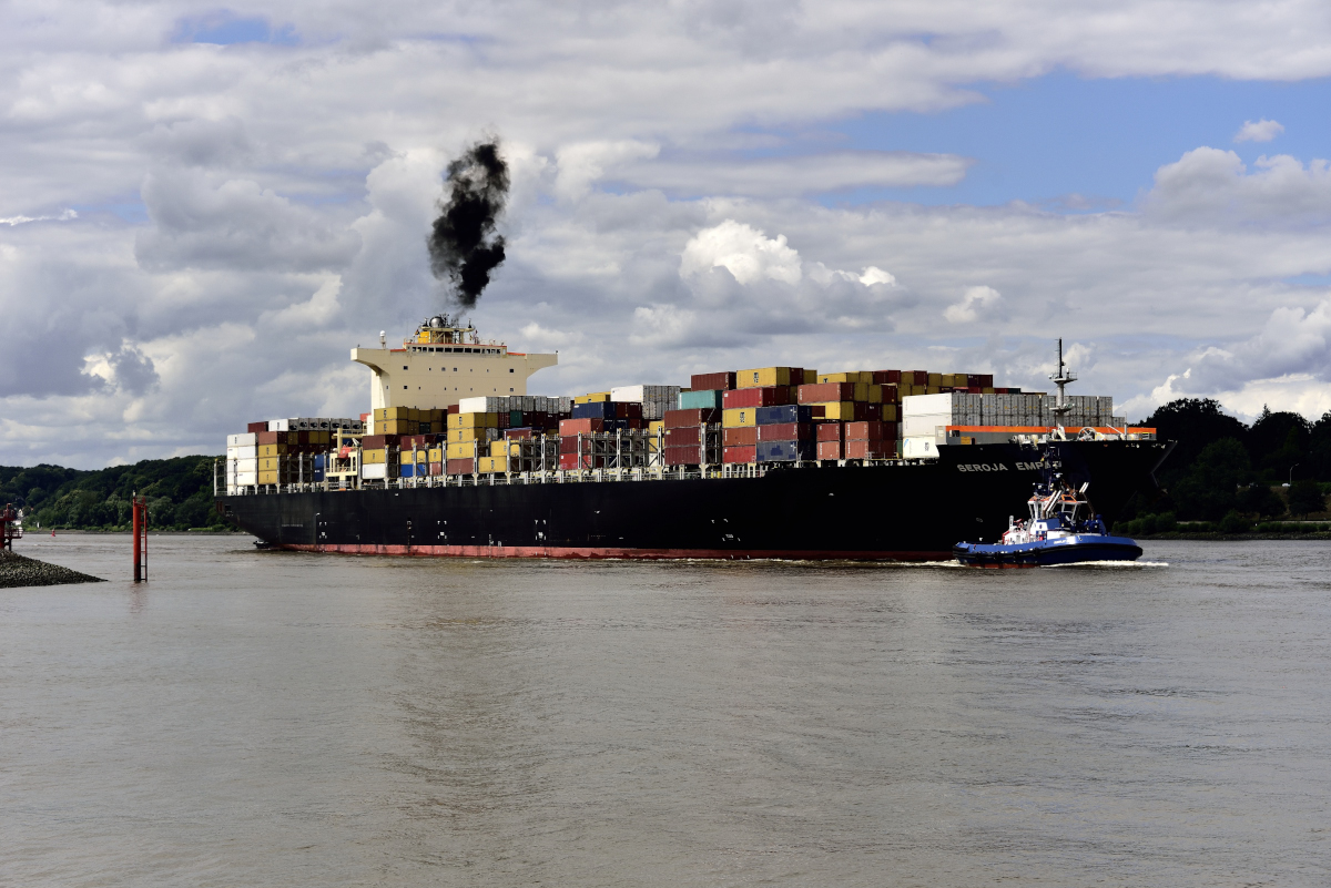 Rauchzeichen ? Foto & Bild | industrie, verkehr, fahrzeuge Bilder auf ...