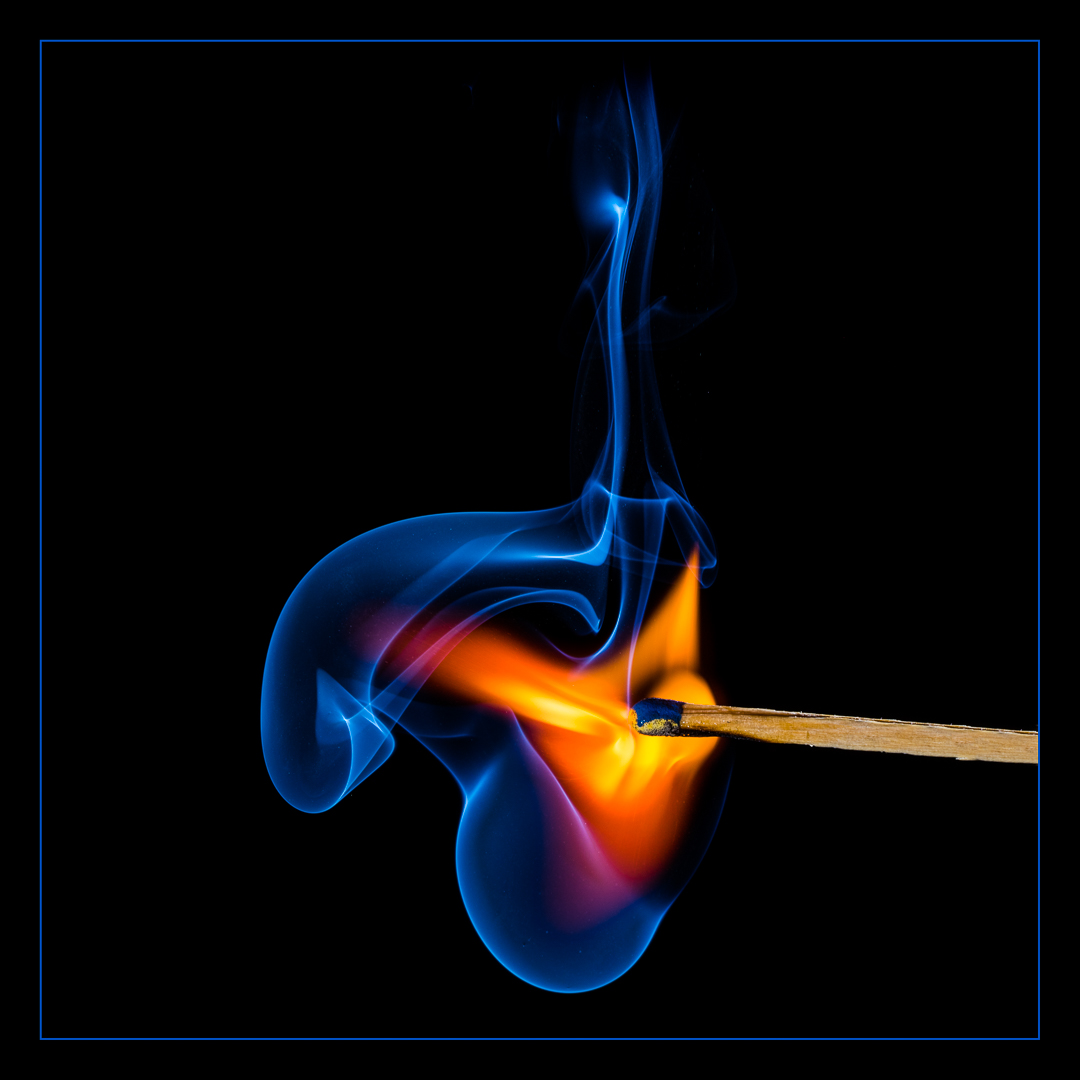 Rauchzeichen Foto & Bild | spezial, blau, orange Bilder auf fotocommunity